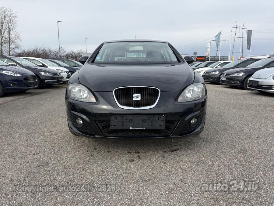 Melns SEAT Leon 2012 Viljandi, ar dzinēja tilpumu 1.20 L un nobraukumu 162 tūkst. km par 3999 €, foto 14 vietnē AUTOMOTO.COM.LV