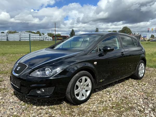 Black SEAT Leon 2012 in Saldus, with an engine capacity of 1.20 L and mileage of 137 thousand km for 4700 €, photo 1 on AUTOMOTO.COM.LV