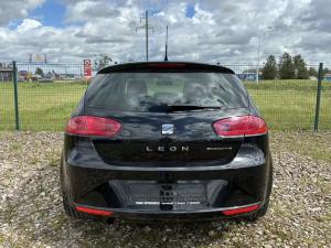 Black SEAT Leon 2012 in Saldus, with an engine capacity of 1.20 L and mileage of 137 thousand km for 4700 €, photo 7 on AUTOMOTO.COM.LV