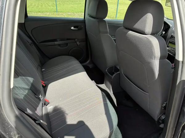 Black SEAT Leon 2012 in Saldus, with an engine capacity of 1.20 L and mileage of 137 thousand km for 4700 €, photo 10 on AUTOMOTO.COM.LV