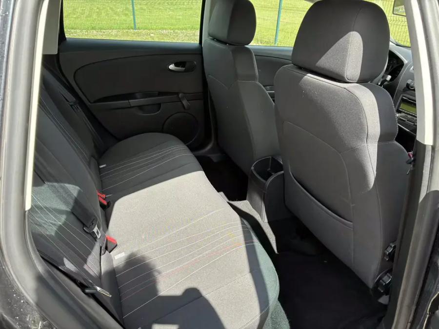 Black SEAT Leon 2012 in Saldus, with an engine capacity of 1.20 L and mileage of 137 thousand km for 4700 €, photo 11 on AUTOMOTO.COM.LV