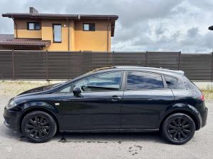 Black SEAT Leon 2012 in Vilnius, with an engine capacity of 1.60 L and mileage of 255 thousand km for 2500 €, photo 3 on AUTOMOTO.COM.LV