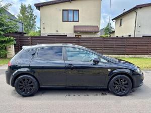 Black SEAT Leon 2012 in Vilnius, with an engine capacity of 1.60 L and mileage of 255 thousand km for 2500 €, photo 7 on AUTOMOTO.COM.LV