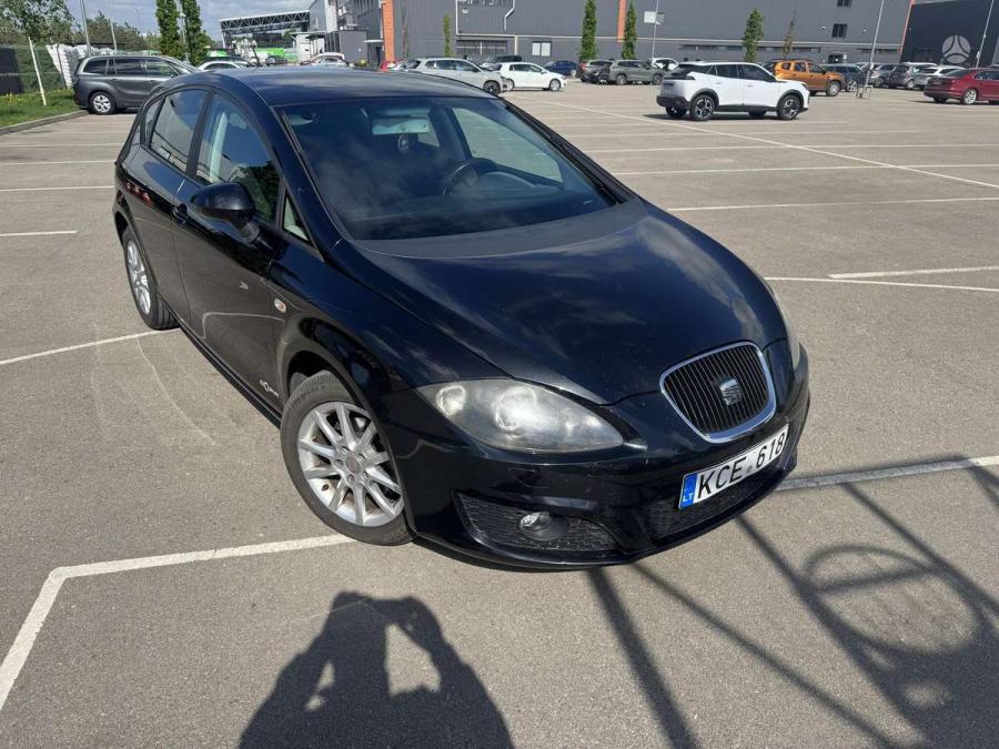 Черный Сеат Леон 2012 в Каунас, объемом двигателя 1.60 л и пробегом 350 тыс. км за 2450 €, фото 5 на AUTOMOTO.COM.LV