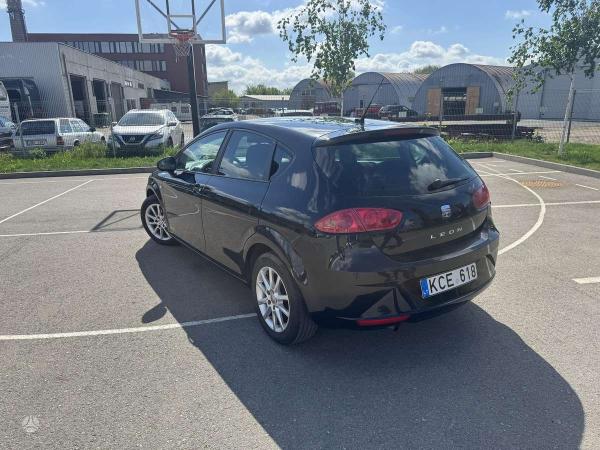 Melns SEAT Leon 2012 Kauņa, ar dzinēja tilpumu 1.60 L un nobraukumu 350 tūkst. km par 2450 €, foto 9 vietnē AUTOMOTO.COM.LV