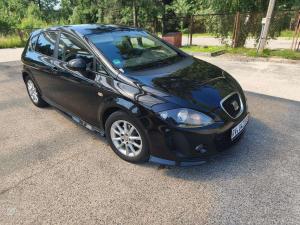 Black SEAT Leon 2012 in Utena, with an engine capacity of 1.60 L and mileage of 260 thousand km for 3550 €, photo 6 on AUTOMOTO.COM.LV