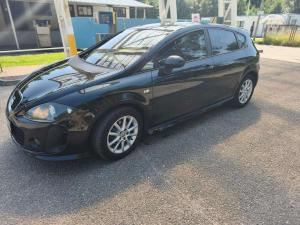 Black SEAT Leon 2012 in Utena, with an engine capacity of 1.60 L and mileage of 260 thousand km for 3550 €, photo 12 on AUTOMOTO.COM.LV