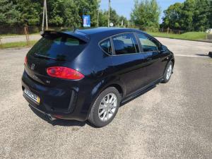 Black SEAT Leon 2012 in Utena, with an engine capacity of 1.60 L and mileage of 260 thousand km for 3550 €, photo 15 on AUTOMOTO.COM.LV