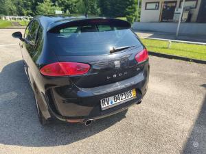 Black SEAT Leon 2012 in Utena, with an engine capacity of 1.60 L and mileage of 260 thousand km for 3550 €, photo 20 on AUTOMOTO.COM.LV