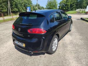 Black SEAT Leon 2012 in Utena, with an engine capacity of 1.60 L and mileage of 260 thousand km for 3550 €, photo 24 on AUTOMOTO.COM.LV
