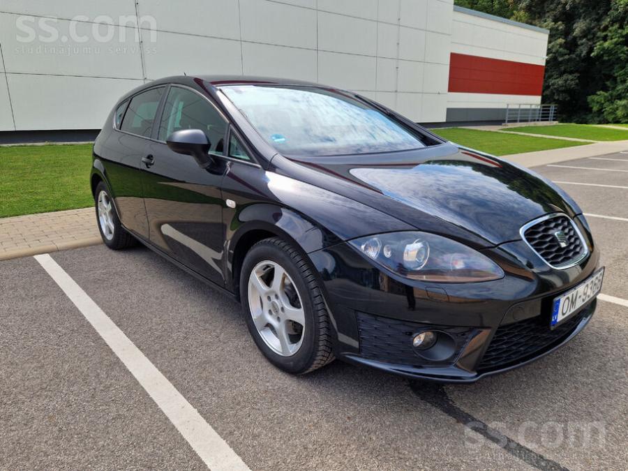 Black SEAT Leon 2012 in Riga, with an engine capacity of 1.80 L and mileage of 209 thousand km for 4280 €, photo 1 on AUTOMOTO.COM.LV