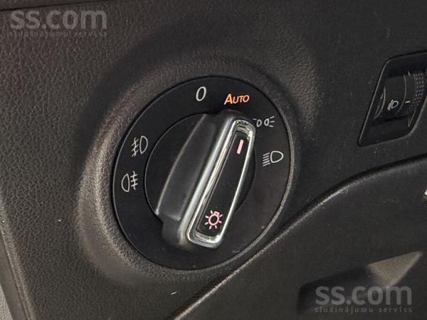 Black SEAT Leon 2013 in Jelgava, with an engine capacity of 1.60 L and mileage of 215 thousand km for 4500 €, photo 6 on AUTOMOTO.COM.LV