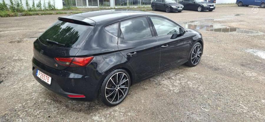 Black SEAT Leon 2013 in Kaunas, with an engine capacity of 1.80 L and mileage of 165 thousand km for 7090 €, photo 6 on AUTOMOTO.COM.LV