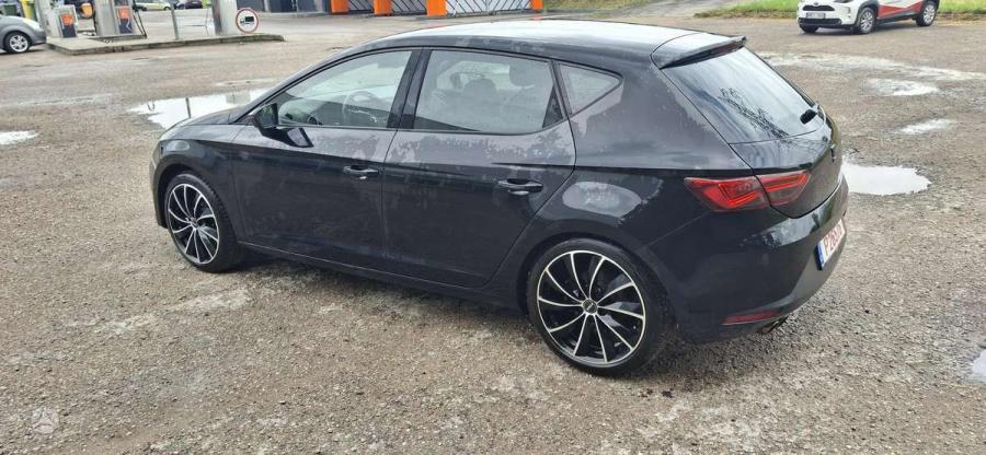 Black SEAT Leon 2013 in Kaunas, with an engine capacity of 1.80 L and mileage of 165 thousand km for 7090 €, photo 9 on AUTOMOTO.COM.LV