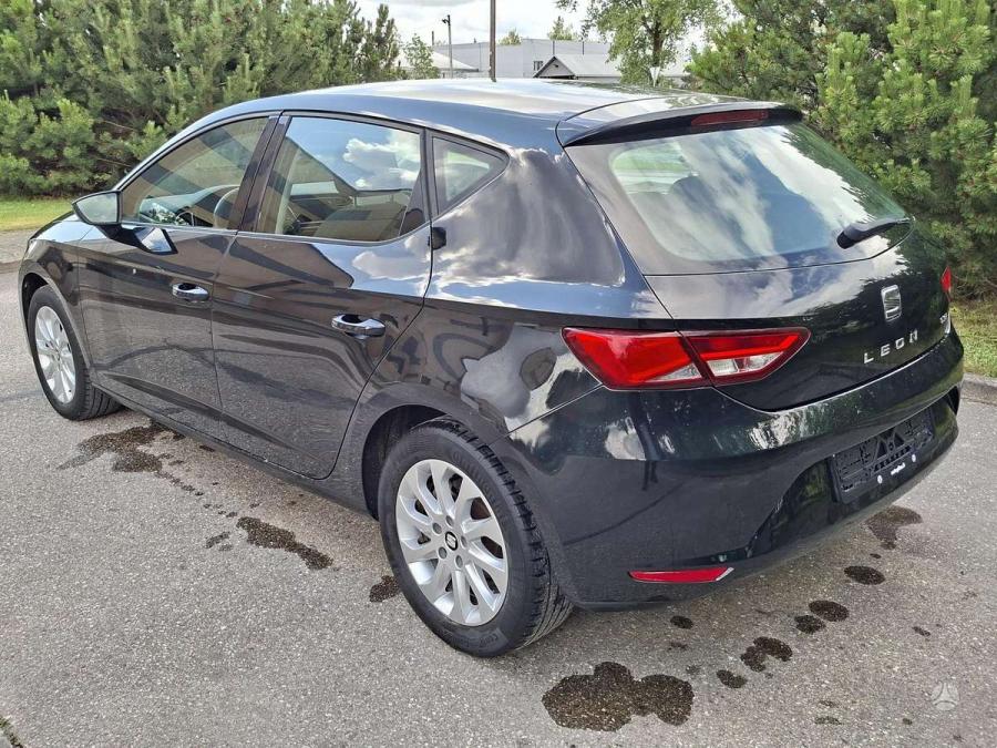Black SEAT Leon 2013 in Ukmerge, with an engine capacity of 1.20 L and mileage of 21 thousand km for 3999 €, photo 6 on AUTOMOTO.COM.LV