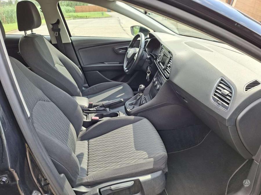 Black SEAT Leon 2013 in Ukmerge, with an engine capacity of 1.20 L and mileage of 21 thousand km for 3999 €, photo 11 on AUTOMOTO.COM.LV