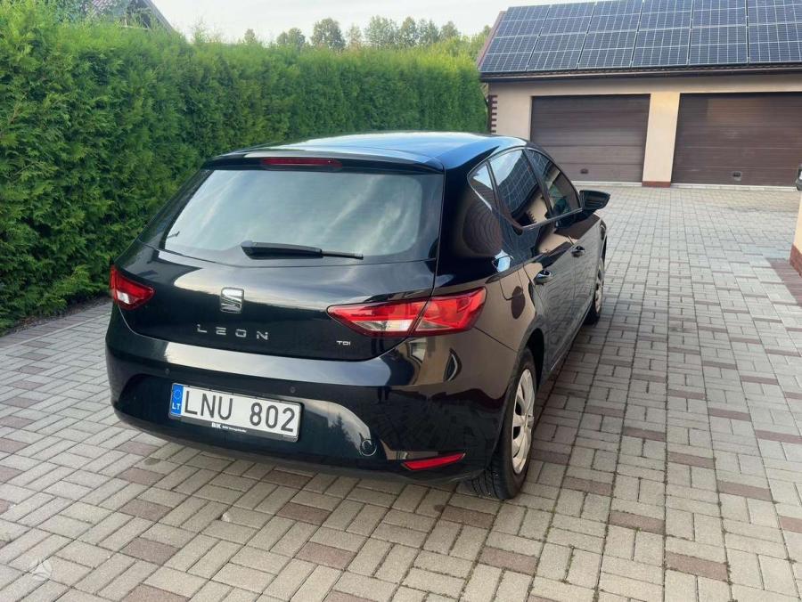 Black SEAT Leon 2013 in Ariogala, with an engine capacity of 1.60 L and mileage of 240 thousand km for 5000 €, photo 5 on AUTOMOTO.COM.LV