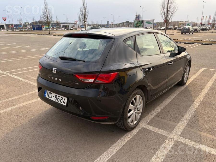 Melns SEAT Leon 2014 Rīga, ar dzinēja tilpumu 1.60 L un nobraukumu 262 tūkst. km par 4400 €, foto 5 vietnē AUTOMOTO.COM.LV