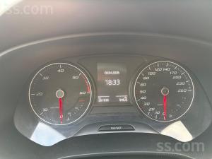Melns SEAT Leon 2014 Rīga, ar dzinēja tilpumu 1.60 L un nobraukumu 262 tūkst. km par 4400 €, foto 10 vietnē AUTOMOTO.COM.LV