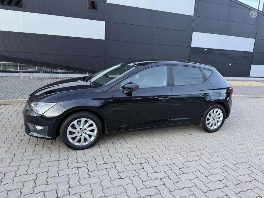 Black SEAT Leon 2014 in Kupiskis, with an engine capacity of 1.97 L and mileage of 142 thousand km for 7700 €, photo 5 on AUTOMOTO.COM.LV