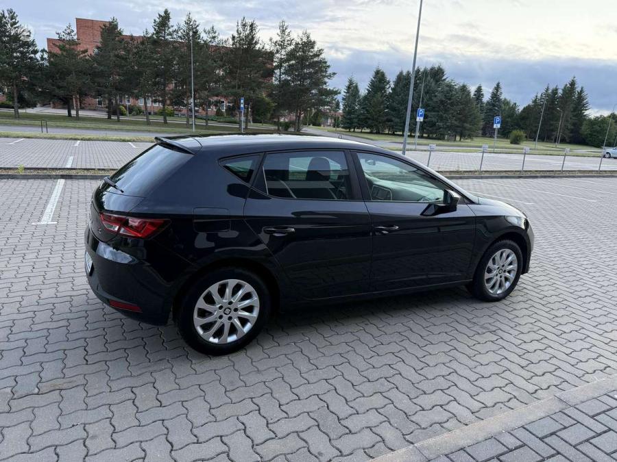 Black SEAT Leon 2014 in Kupiskis, with an engine capacity of 1.97 L and mileage of 142 thousand km for 7700 €, photo 9 on AUTOMOTO.COM.LV