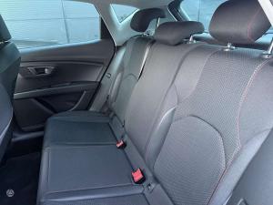 Black SEAT Leon 2014 in Kupiskis, with an engine capacity of 1.97 L and mileage of 142 thousand km for 7700 €, photo 18 on AUTOMOTO.COM.LV