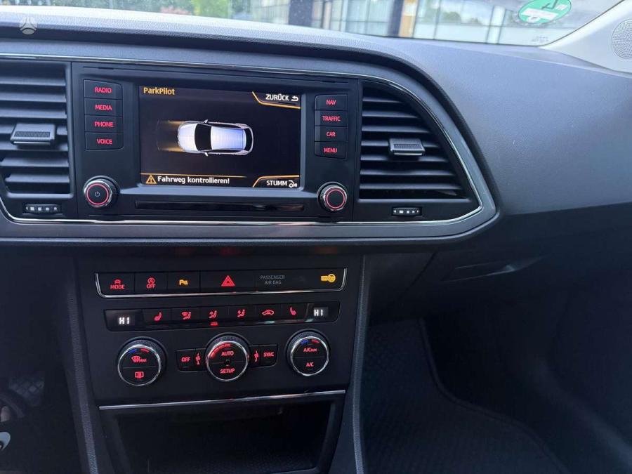Black SEAT Leon 2014 in Kupiskis, with an engine capacity of 1.97 L and mileage of 142 thousand km for 7700 €, photo 21 on AUTOMOTO.COM.LV