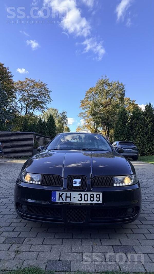 Melns SEAT Leon 2004 Rīga, ar dzinēja tilpumu 1.90 L un nobraukumu 374 tūkst. km par 600 €, foto 3 vietnē AUTOMOTO.COM.LV