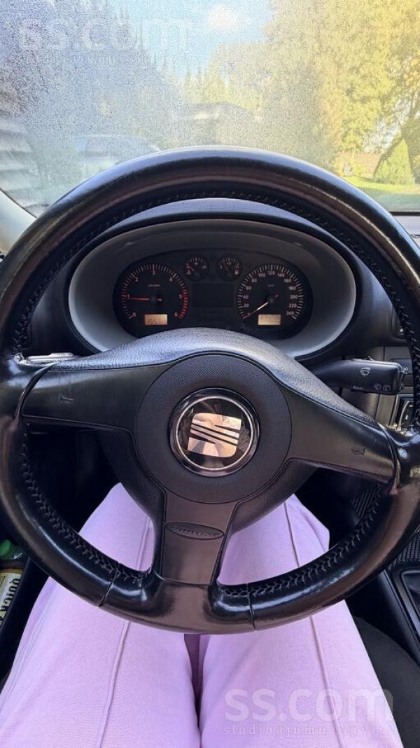 Melns SEAT Leon 2004 Rīga, ar dzinēja tilpumu 1.90 L un nobraukumu 374 tūkst. km par 600 €, foto 8 vietnē AUTOMOTO.COM.LV