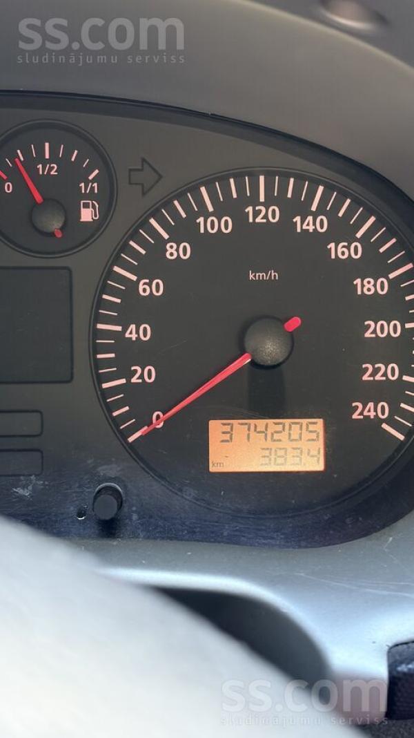 Melns SEAT Leon 2004 Rīga, ar dzinēja tilpumu 1.90 L un nobraukumu 374 tūkst. km par 600 €, foto 9 vietnē AUTOMOTO.COM.LV