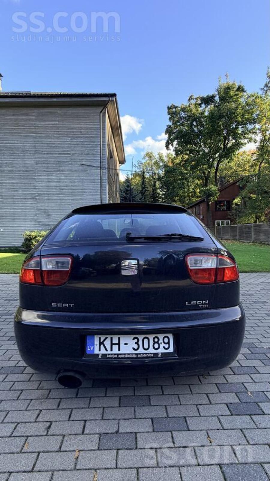 Melns SEAT Leon 2004 Rīga, ar dzinēja tilpumu 1.90 L un nobraukumu 374 tūkst. km par 600 €, foto 14 vietnē AUTOMOTO.COM.LV