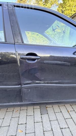 Melns SEAT Leon 2004 Rīga, ar dzinēja tilpumu 1.90 L un nobraukumu 374 tūkst. km par 600 €, foto 15 vietnē AUTOMOTO.COM.LV
