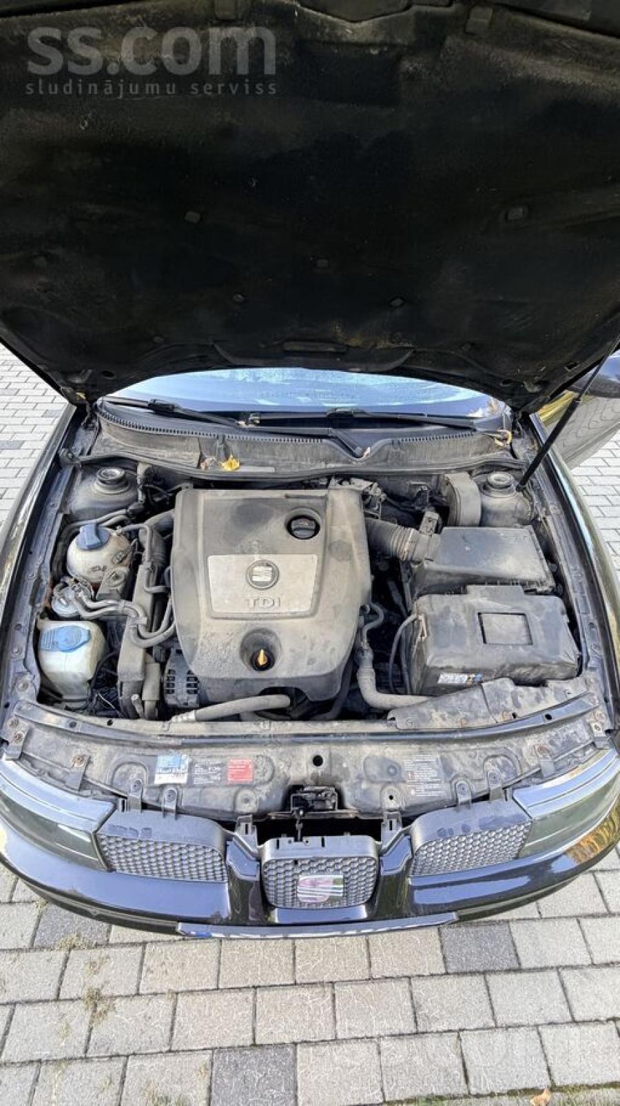 Melns SEAT Leon 2004 Rīga, ar dzinēja tilpumu 1.90 L un nobraukumu 374 tūkst. km par 600 €, foto 18 vietnē AUTOMOTO.COM.LV