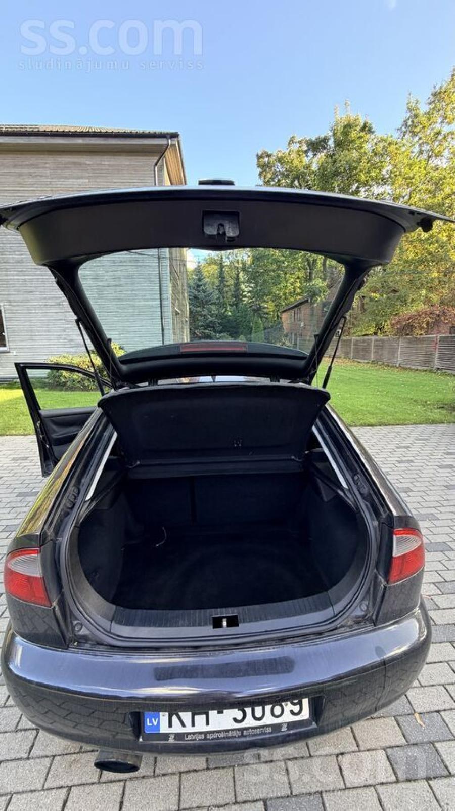 Melns SEAT Leon 2004 Rīga, ar dzinēja tilpumu 1.90 L un nobraukumu 374 tūkst. km par 600 €, foto 19 vietnē AUTOMOTO.COM.LV