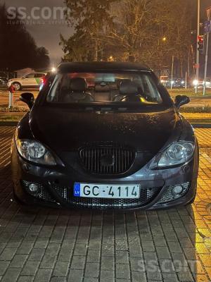 Melns SEAT Leon 2006 Rīga, ar dzinēja tilpumu 2.00 L un nobraukumu 238 tūkst. km par 3890 €, foto  vietnē AUTOMOTO.COM.LV