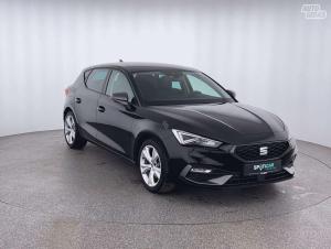 Black SEAT Leon 2021 in Kaunas, with an engine capacity of 1.50 L and mileage of 22 thousand km for 22369 €, photo 3 on AUTOMOTO.COM.LV