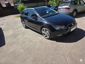 Black SEAT Leon 2014 in Kaunas, with an engine capacity of 1.60 L and mileage of 369 thousand km for 5200 €, photo 3 on AUTOMOTO.COM.LV