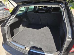 Black SEAT Leon 2014 in Kaunas, with an engine capacity of 1.60 L and mileage of 369 thousand km for 5200 €, photo 7 on AUTOMOTO.COM.LV