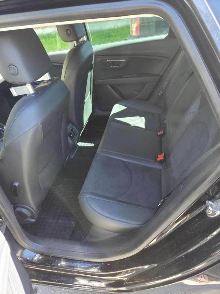 Black SEAT Leon 2014 in Kaunas, with an engine capacity of 1.60 L and mileage of 369 thousand km for 5200 €, photo 11 on AUTOMOTO.COM.LV