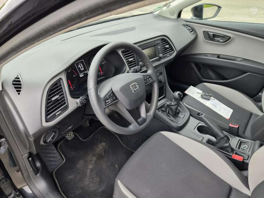 Black SEAT Leon 2014 in Pasvalys, with an engine capacity of 1.60 L and mileage of 286 thousand km for 5200 €, photo 10 on AUTOMOTO.COM.LV