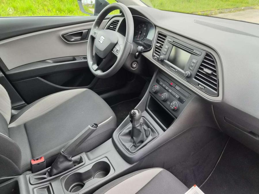 Black SEAT Leon 2014 in Pasvalys, with an engine capacity of 1.60 L and mileage of 286 thousand km for 5200 €, photo 12 on AUTOMOTO.COM.LV