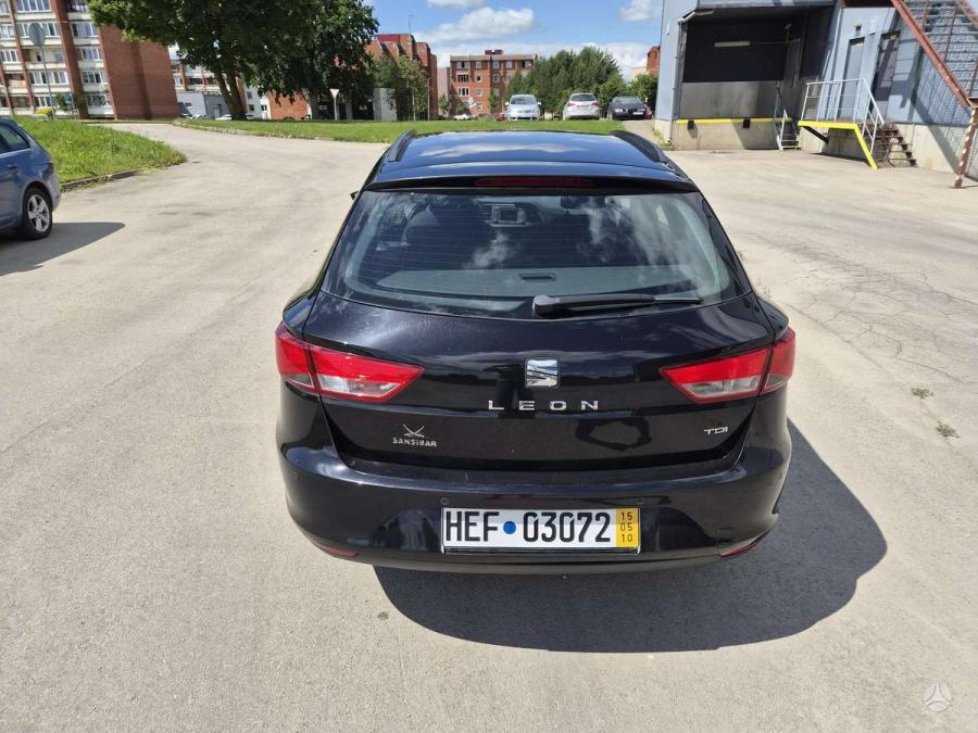 Black SEAT Leon 2014 in Pasvalys, with an engine capacity of 1.60 L and mileage of 286 thousand km for 5200 €, photo 20 on AUTOMOTO.COM.LV