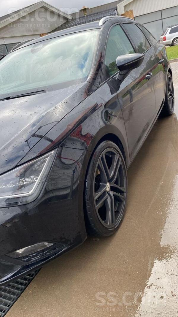Melns SEAT Leon 2014 Kuldīga, ar dzinēja tilpumu 1.60 L un nobraukumu 342 tūkst. km par 4000 €, foto 8 vietnē AUTOMOTO.COM.LV