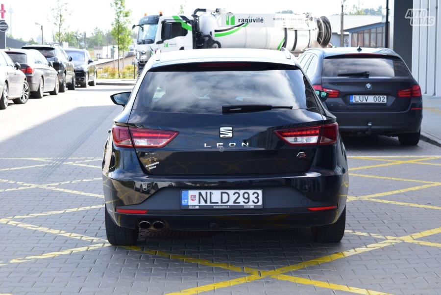 Black SEAT Leon 2014 in Vilnius, with an engine capacity of 2.00 L and mileage of 240 thousand km for 8250 €, photo 6 on AUTOMOTO.COM.LV