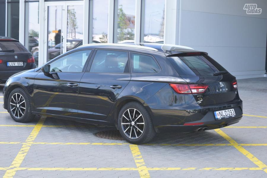 Black SEAT Leon 2014 in Vilnius, with an engine capacity of 2.00 L and mileage of 240 thousand km for 8250 €, photo 7 on AUTOMOTO.COM.LV