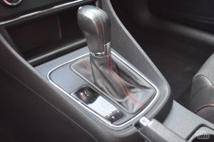 Black SEAT Leon 2014 in Vilnius, with an engine capacity of 2.00 L and mileage of 240 thousand km for 8250 €, photo 13 on AUTOMOTO.COM.LV