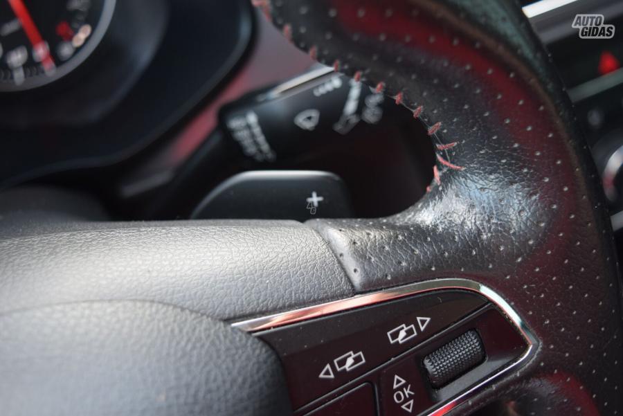 Black SEAT Leon 2014 in Vilnius, with an engine capacity of 2.00 L and mileage of 240 thousand km for 8250 €, photo 17 on AUTOMOTO.COM.LV