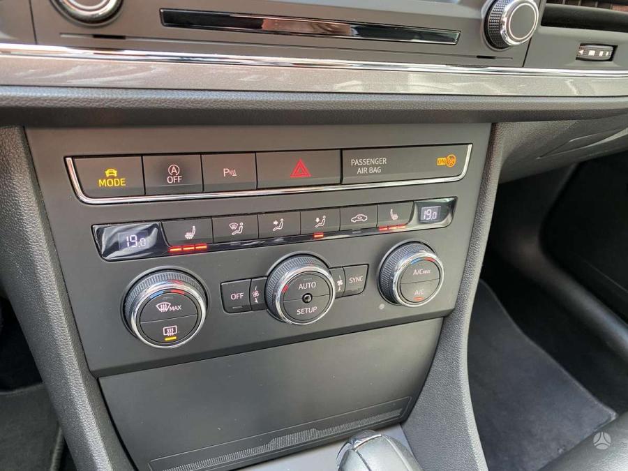 Black SEAT Leon 2014 in Marijampole, with an engine capacity of 1.97 L and mileage of 244 thousand km for 7950 €, photo 30 on AUTOMOTO.COM.LV
