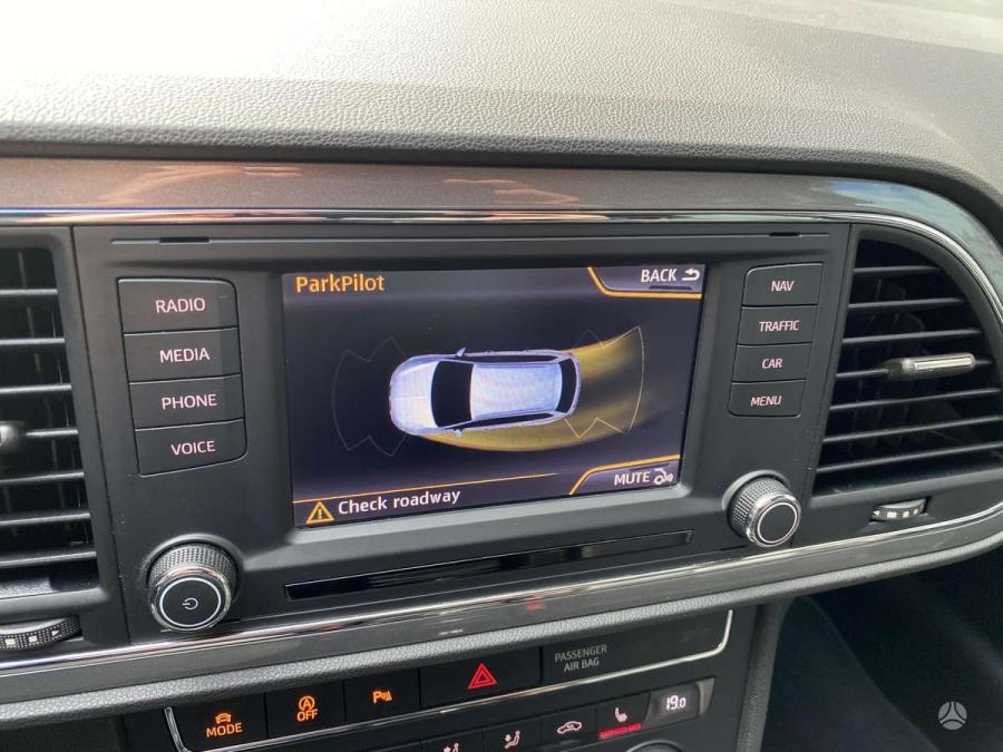 Black SEAT Leon 2014 in Marijampole, with an engine capacity of 1.97 L and mileage of 244 thousand km for 7950 €, photo 31 on AUTOMOTO.COM.LV