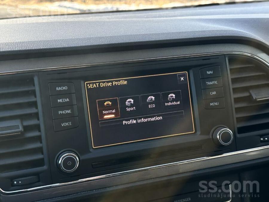 Melns SEAT Leon 2015 Tukums, ar dzinēja tilpumu 2.00 L un nobraukumu 178 tūkst. km par 8290 €, foto 21 vietnē AUTOMOTO.COM.LV